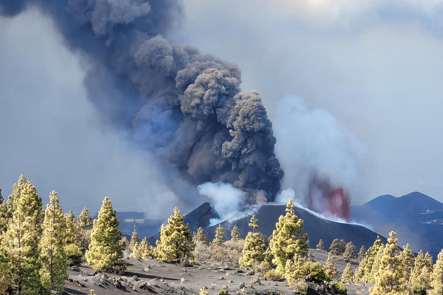 Advancing Early Warnings for Volcanic Hazards